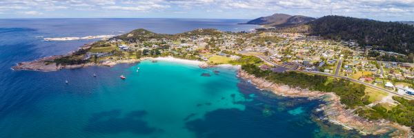 Buy pictures of bicheno, photos of bicheno, photographs of bicheno ...